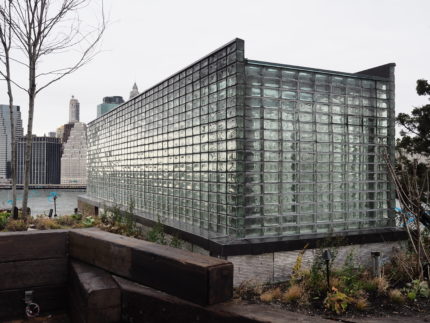 Glass Brick Bulkhead at Pierhouse - LaufsED LLC