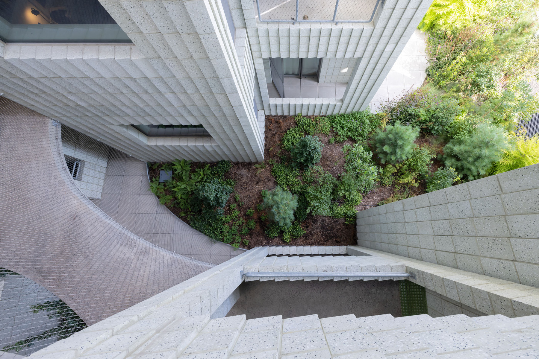 450 Warren Street 450 Warren Street - LaufsED LLC